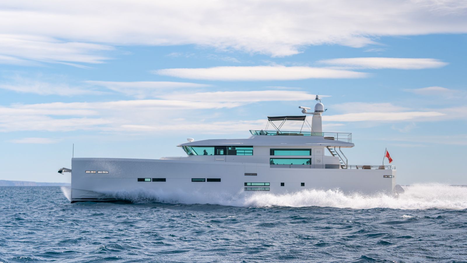 26m Delta Powerboats Shockwave sold